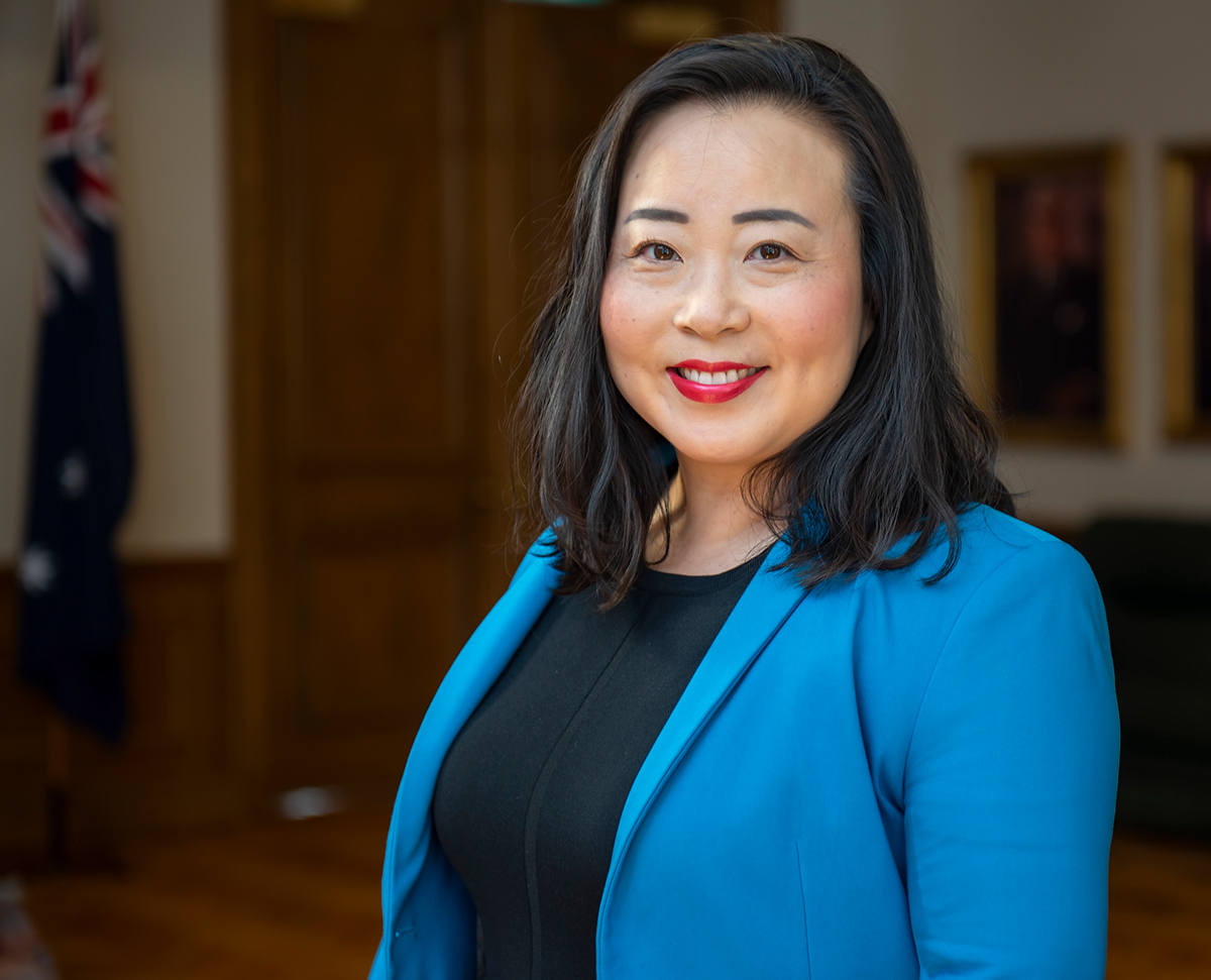 Lee, Elizabeth | AWR